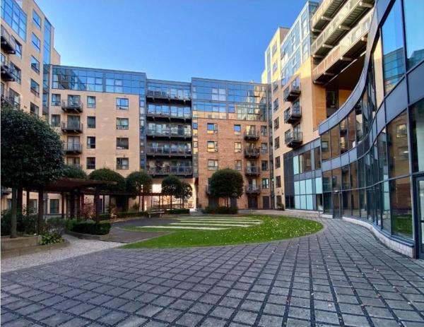 Stylish Apartment In Great City Location, Parking Possible - West One - Sheffield