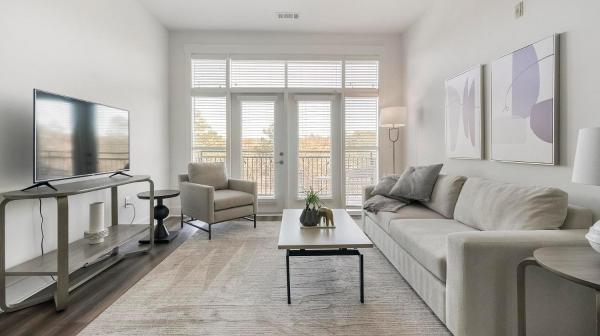 Landing At Lofts At Weston Lakeside - Cary - Cary, NC