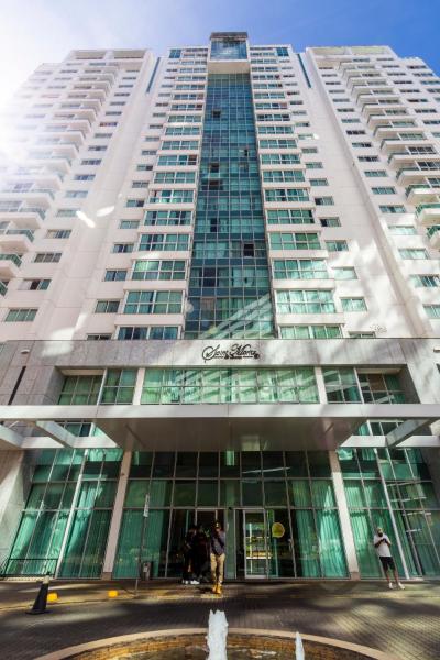 Flat Alto Padrão No Saint Moritz - Localização Central E Wi-fi Rápido - Brasilia City