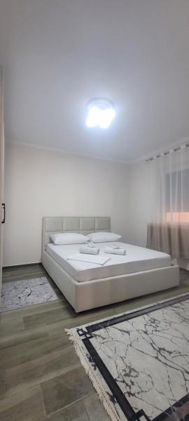 Maxhari Apartments - Pogradec