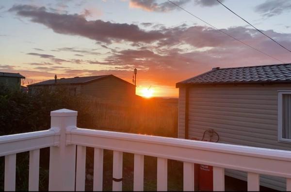 Gold Plus 3 Bed Abi Summer Breeze Modern Caravan With Sea View Pet Friendly - Aberystwyth