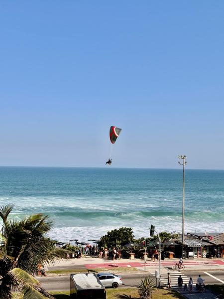 Apto Em Frente à Praia-royalplaza-barra Da Tijuca - Rio de Janeiro