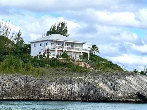 Blue Love Point 3br Home - The Bahamas