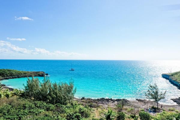 Paradise Cove Home - The Bahamas