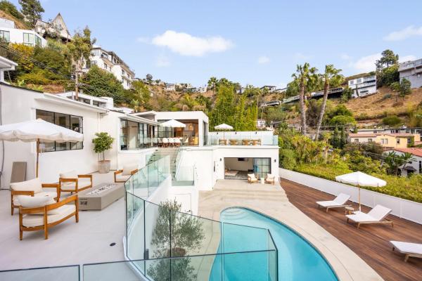 Villa Gaia By Stay Awhile Villas - West Hollywood, CA