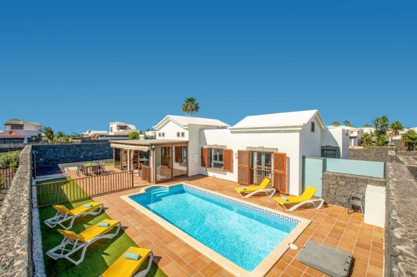 Villa Alhambra By Villa Plus - Playa Blanca