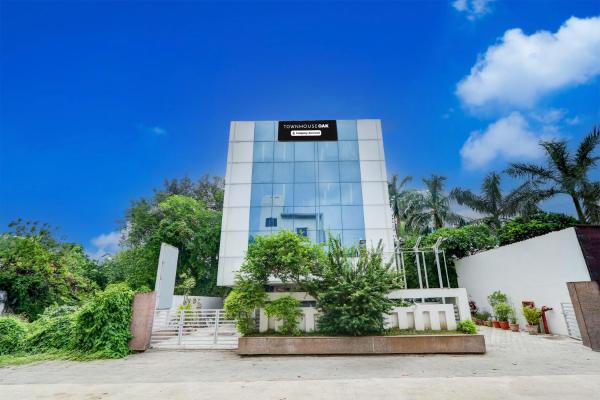 Townhouse Jaiprakash Nagar Metro Station Nagpur Formerly Hotel Flora Inn - Nagpur