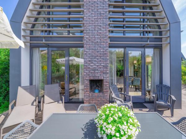 Holiday Home In Egmond Near Sandy Beach - Castricum