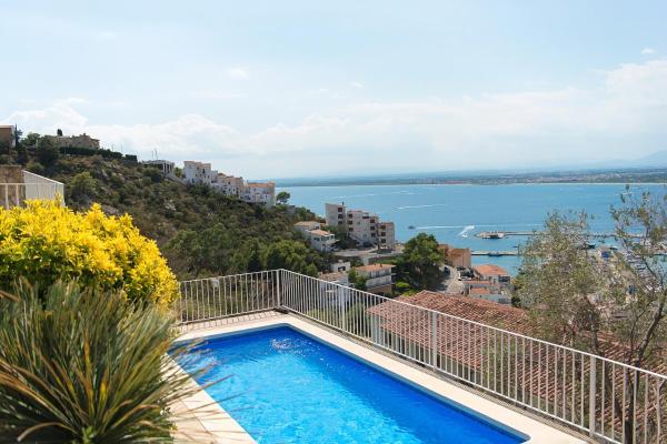 Welcs Villa 280 Emp En Una Piscina Panoramica - Roses