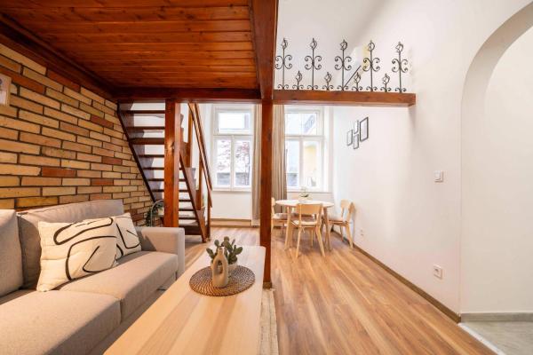 Central Loft 2br Sleeps 6 - Budapest
