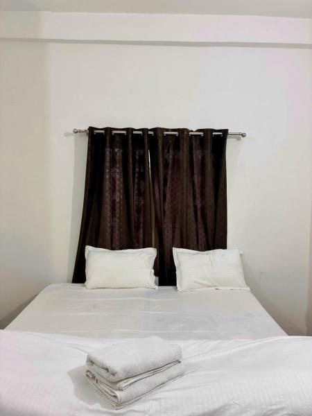 Shree Radha Madhav Accommodation - Varanasi