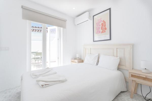 Alma Marina Lagos - Lagos