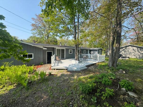 Charming 3-bedroom House - Traverse City, MI