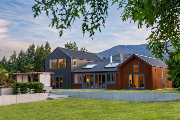 Speargrass Lodge By Sothebys Luxury Rental Homes - Arrowtown