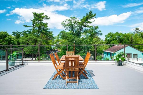 The Perch 14 On Front 2br Hot Tub Downtown Walks - Great Wolf Lodge, Traverse City