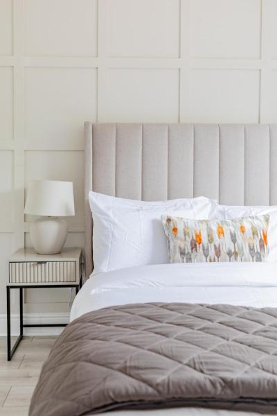 Elegant One Bedroom Apartment In Hounslow - Surbiton