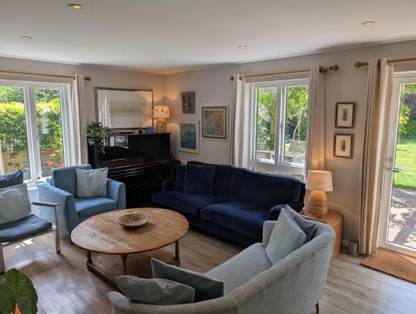 Lewes Heights Is A Spacious Modern Luxury Home With Stunning Views - West Sussex