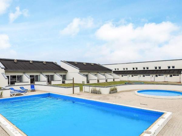 6 Person Holiday Home In Brovst - Denmark