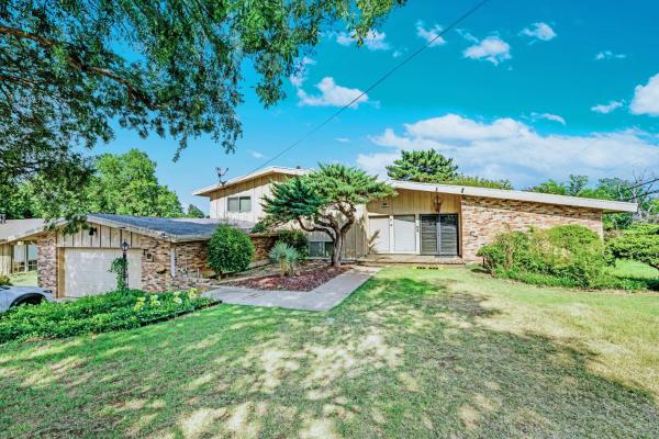 Golf Villa B - Lawton, OK