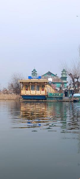 Tehran House Boat - Srinagar