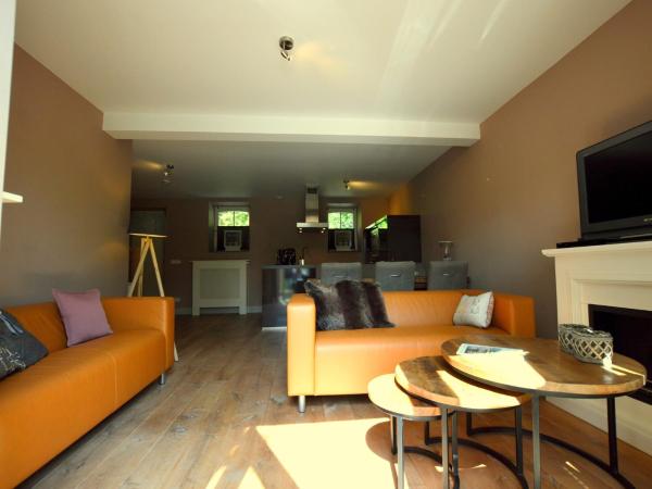 Stunning Holiday Home Near Forest In Slenaken - Kerkrade