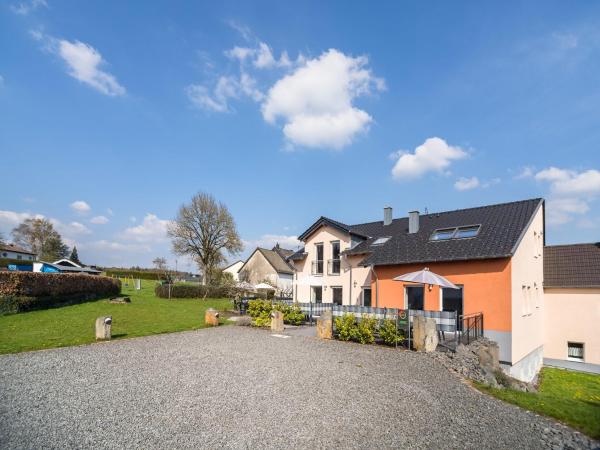 Dreamy Holiday Home In Ellscheid With Terrace - Rheinland-Pfalz