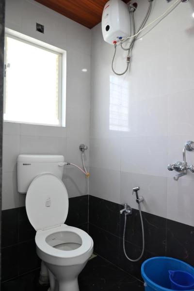 Lakeview Lodging - Pune