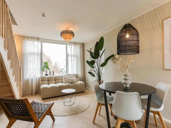 Pleasant Holiday Home In Vrouwenpolder With Garden - Vrouwenpolder