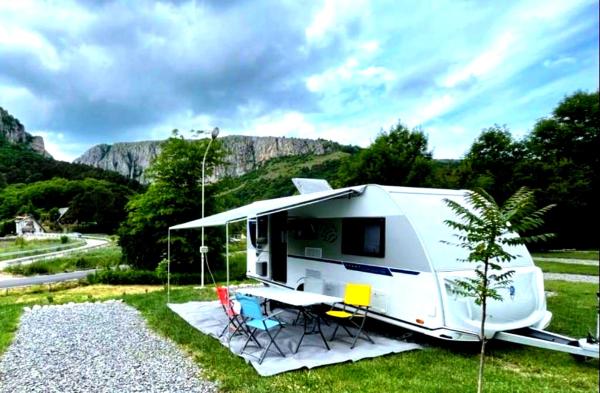 Cozy Caravan In Camping Erlengut, Bad Hofgastein - Ausztria