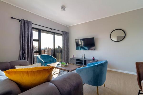 Alimamaspaces Stylish Akaru Retreat - Randburg