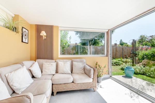 4 Bed In St. Peters Oc-h32665 - Broadstairs