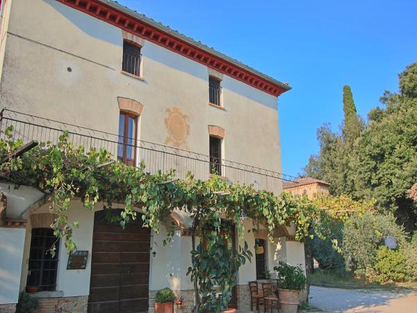 Raffinée Farmhouse With Pool Views - Provincia di Perugia