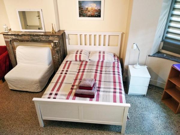 Central And Convenient Studio Near Supermarkets And Public Transports - Woluwe-Saint-Lambert
