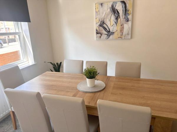 Spacious Luxurious Serviced Accommodation 6 - Barrow-in-Furness