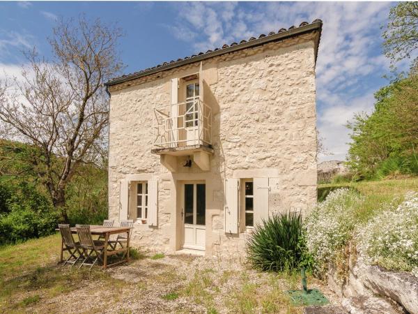 Cottage In Tournon Near Chateau Lamothe - Saint-Georges
