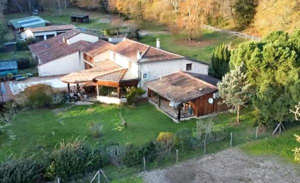 Gîte Familial Calme Avec Piscine, Vue Sur Les Chevaux - Lot-et-Garonne