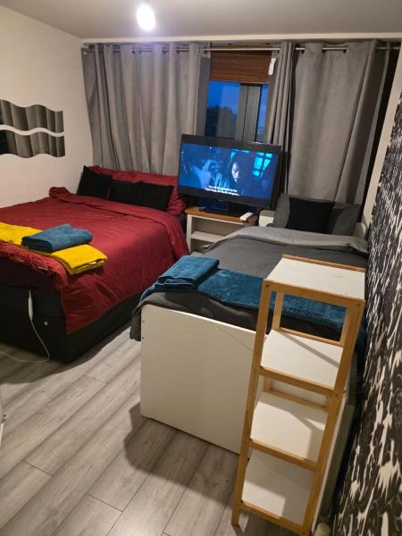Queen Eliz Room - Woolwich