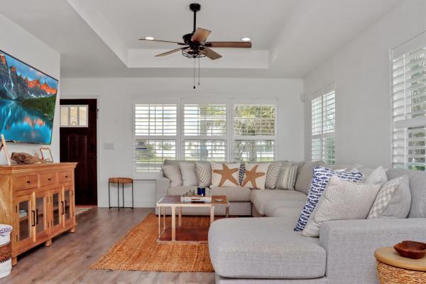 Dubs Beach Retreat By Pristine Properties Vacation Rentals - Mexico Beach, FL