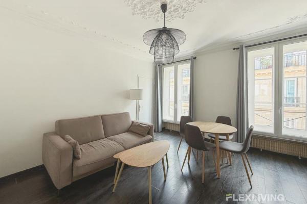 Elegant 2-bedroom Apartment In The Heart Of Paris’ 8th Arrondissement - Argenteuil