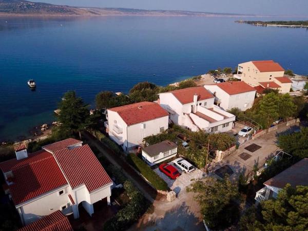 Apartment In Seline By The Sea - Starigrad