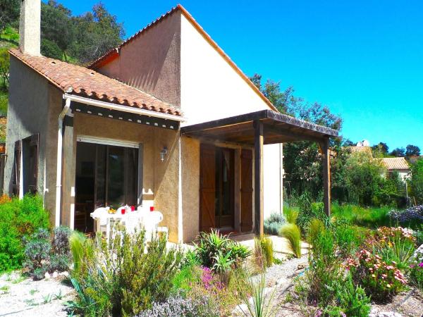 Villa In Le Boulou With Scenic Hilltop Views - Maureillas-Las-Illas