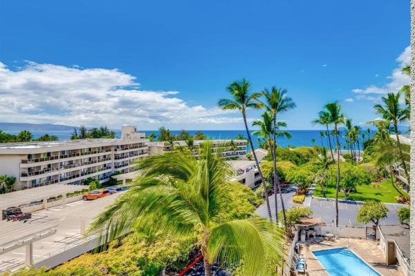 Kihei Akahi D-515: Newly Renovated Ocean View, No Carpet, 3 Zone Split Ac, Wi-fi - Wailea, HI