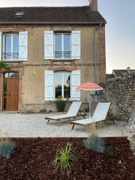 Le Presbytère, Maison De Campagne Familiale - Mortagne-au-Perche