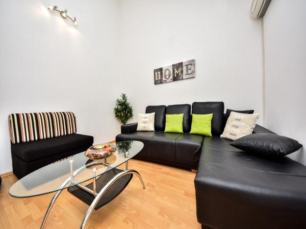 Holiday Home In Krusevo With Garden & Bbq - Obrovac