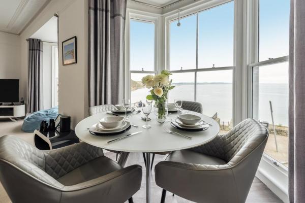 One Charlton House - Tenby