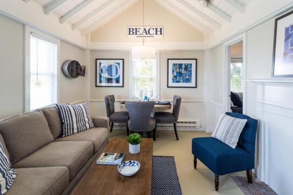 Charming Beachside Bungalow - Truro, MA