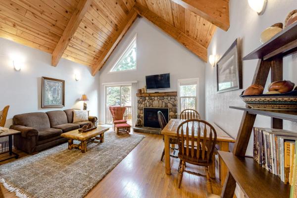 Sierra Townhome - Lake Tahoe