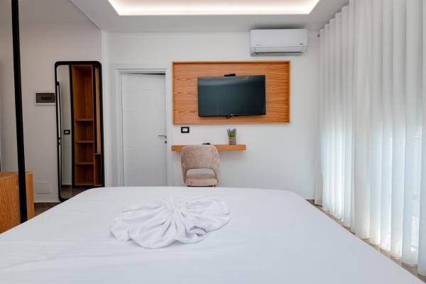 Paloka Collection Hotel - Shëngjin