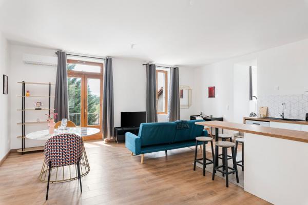 Beige Hospitalité - Telli Lumiere Et Balcon - Roche-la-Molière