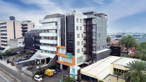 Front One Boutique Hotel Taman Anggrek - West Jakarta